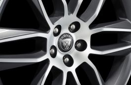 Carbon Fibre Wheel Centre Badge | Jaguar Accessories